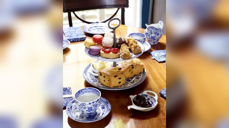 How to Host Afternoon Tea: Elegant Tips for a Perfect Gathering